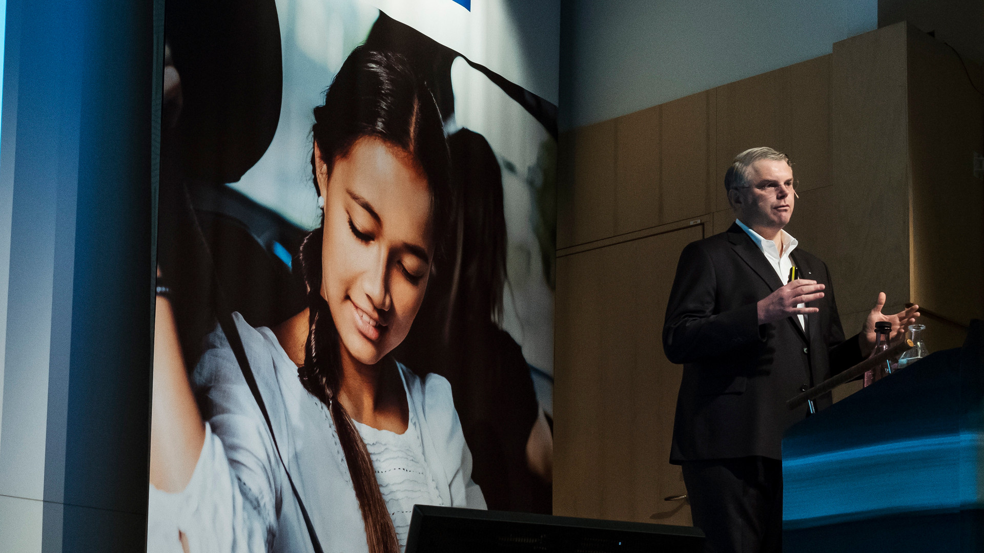 Autolivs vd Mikael Bratt: Svagaste marknaden sedan finanskrisen