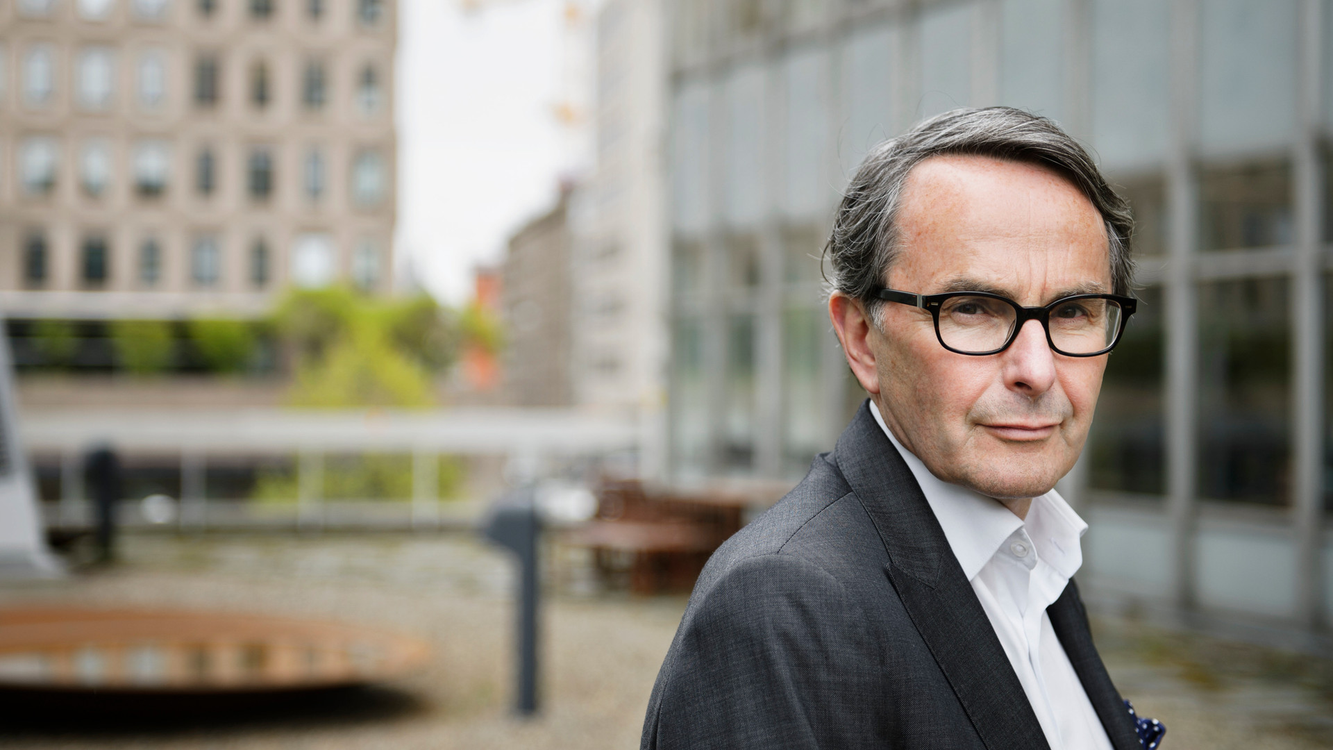 Staffan Persson investerar i techdrivet trävarubolag