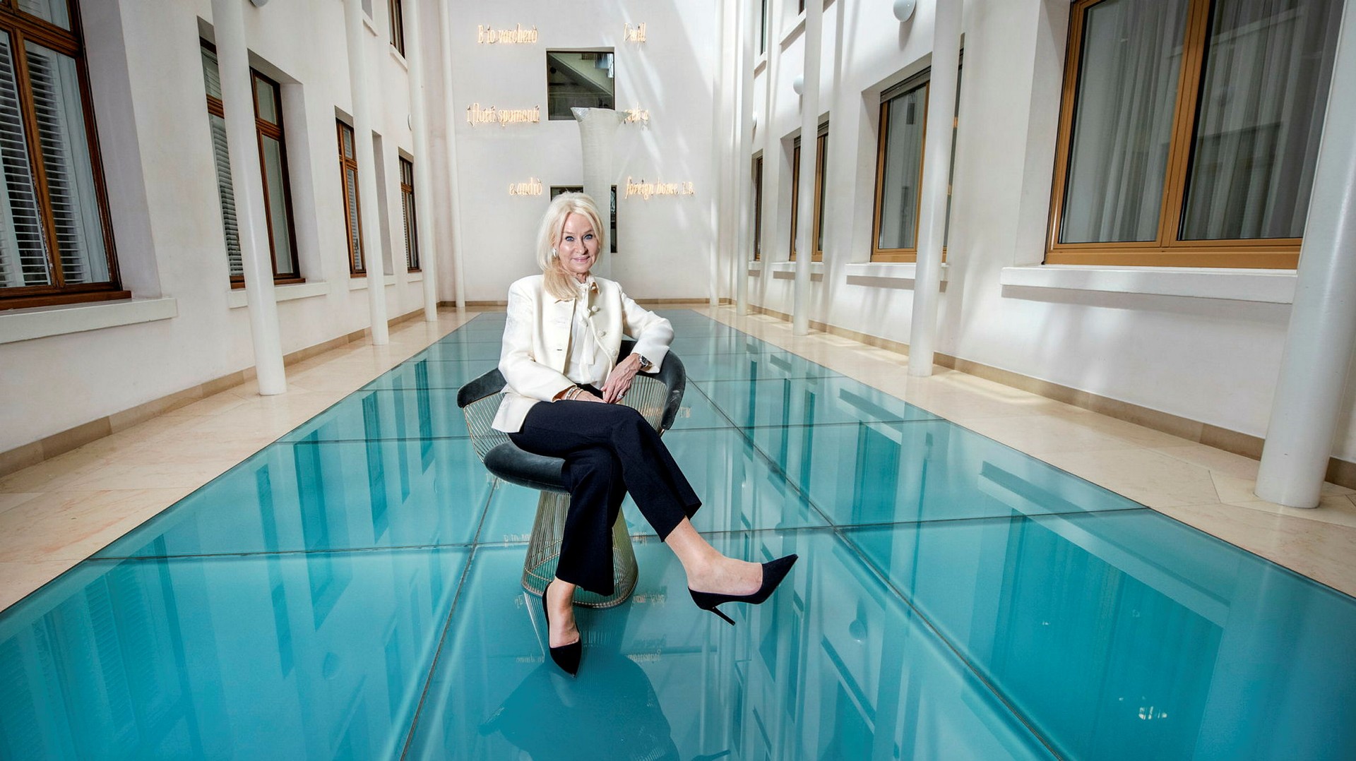 Annika Falkengren bryter tystnaden: ”Var i nuet”