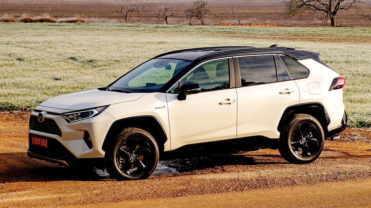 Biltest: Toyota Rav 4 generation fem är större och snyggare