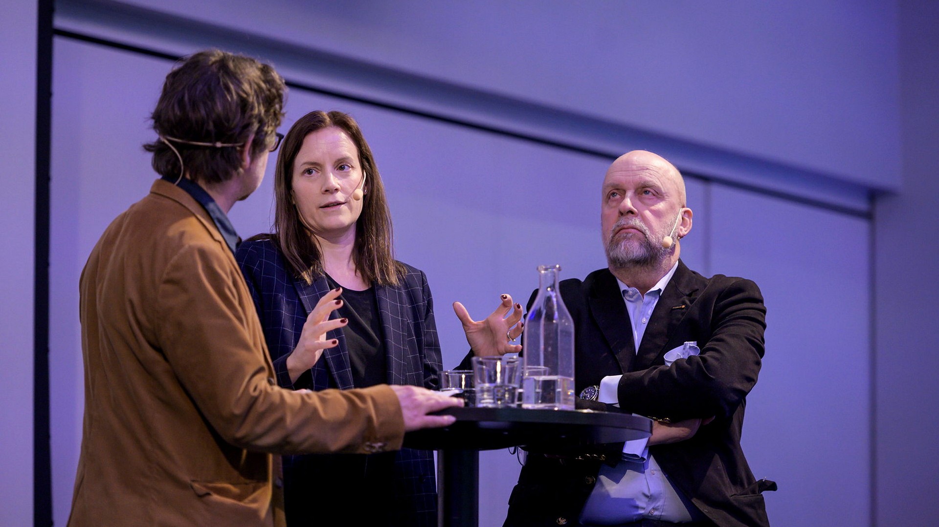 Makrorådet: Huggsexa om överskottsmålet dumpas