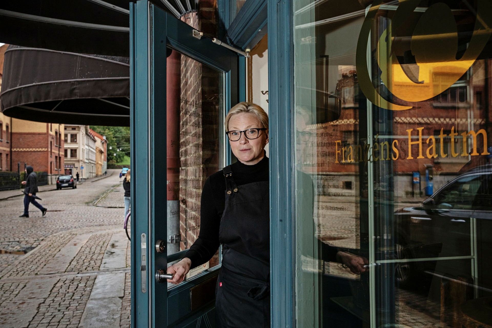 Lisa Franzén är hattmakarmästaren som vill rädda sitt yrke