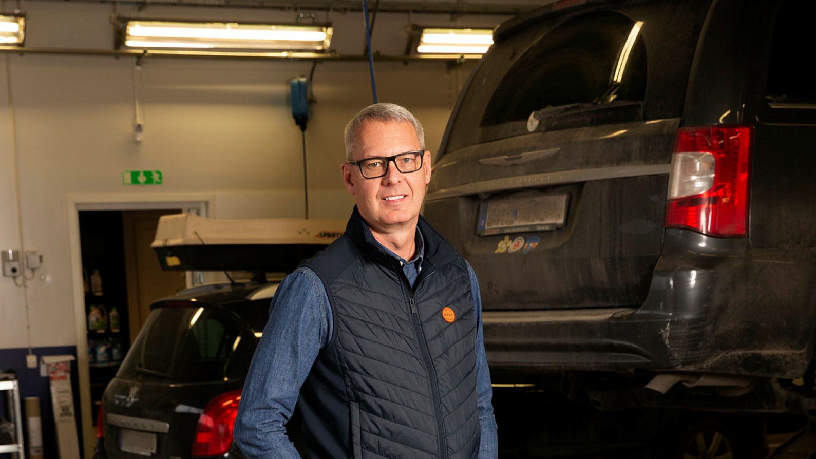 Mekos vd köper aktier efter rapportraset