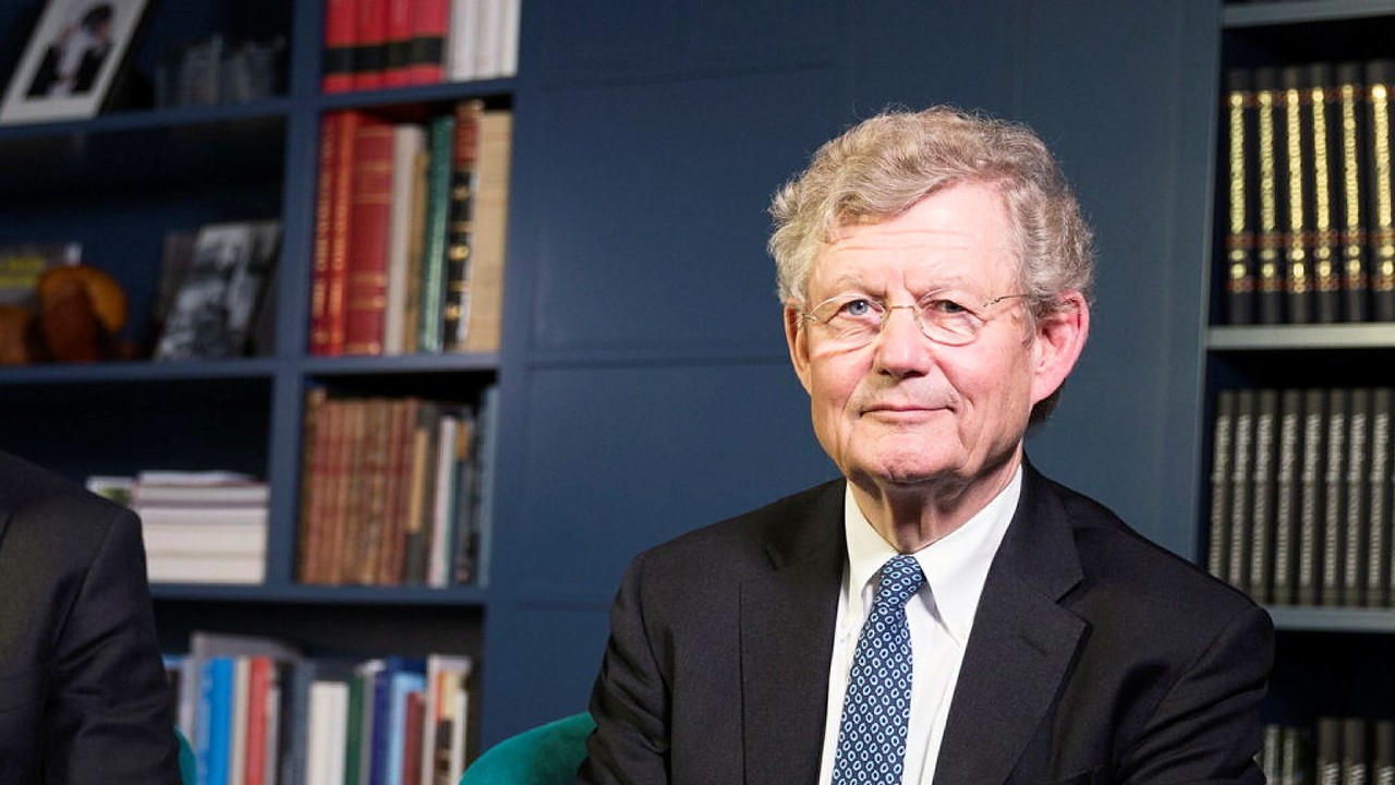 Familjen Wallenberg avvaktar med SAS-kapital