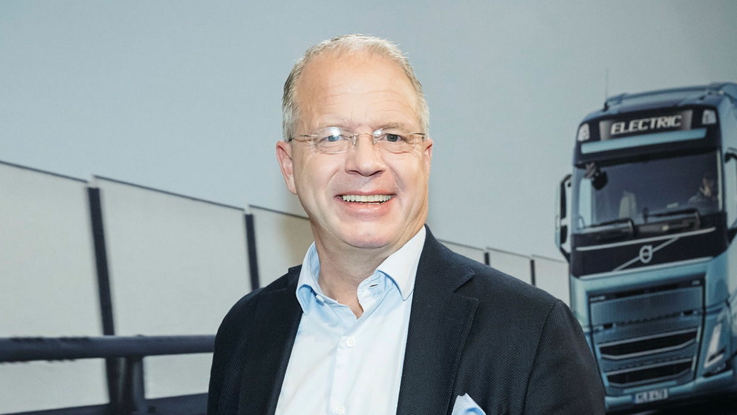 Volvo bildar samriskbolag med Renault – satsar på elektriska skåpbilar