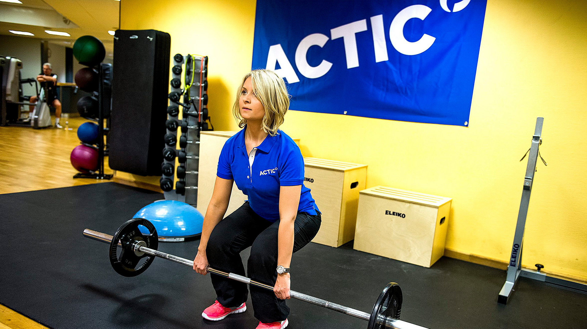 Stefan Charette tankar mer aktier i gymkedjan