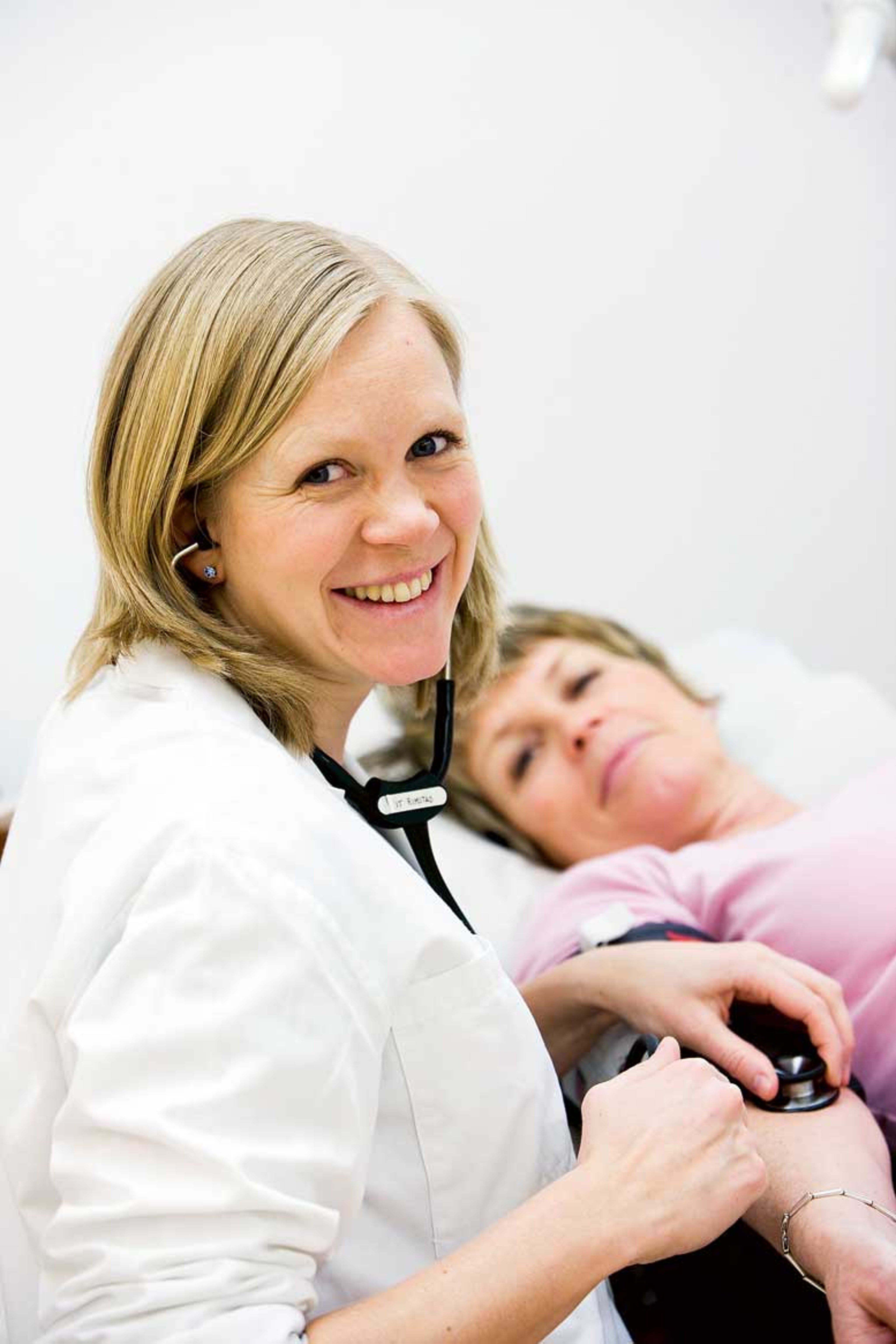 Närkontakt med patienterna får Berit Rimstad att trivas på jobbet ...