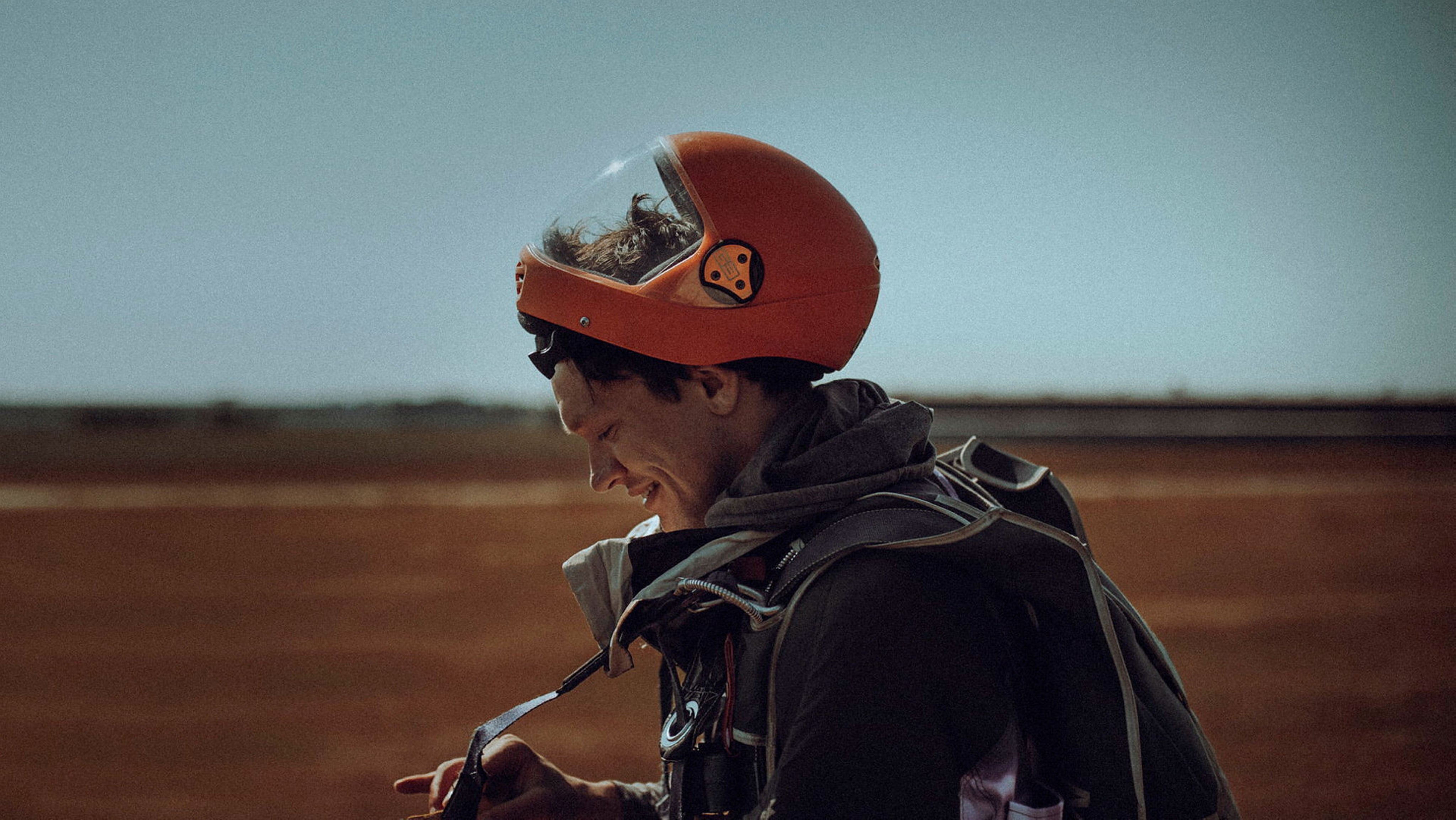 Nils van der Poel huvudperson i GKN Aerospaces brandingfilm - Resumé